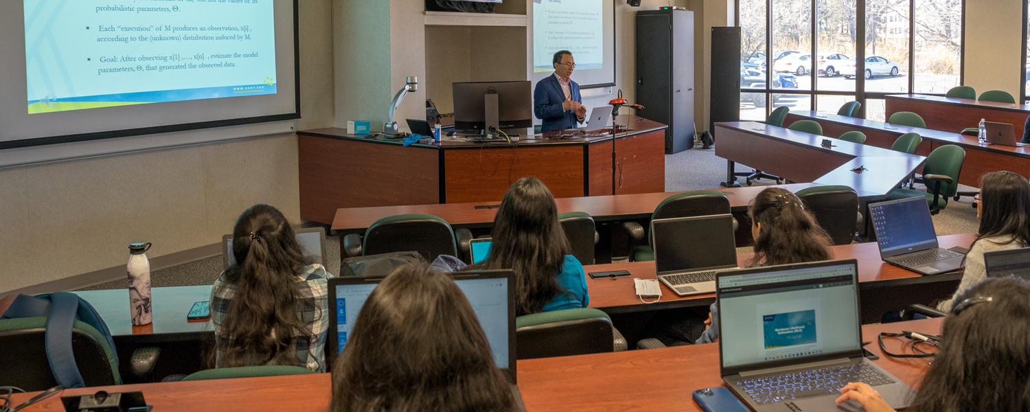 Information Systems and Business Analytics Majors | Kent State University